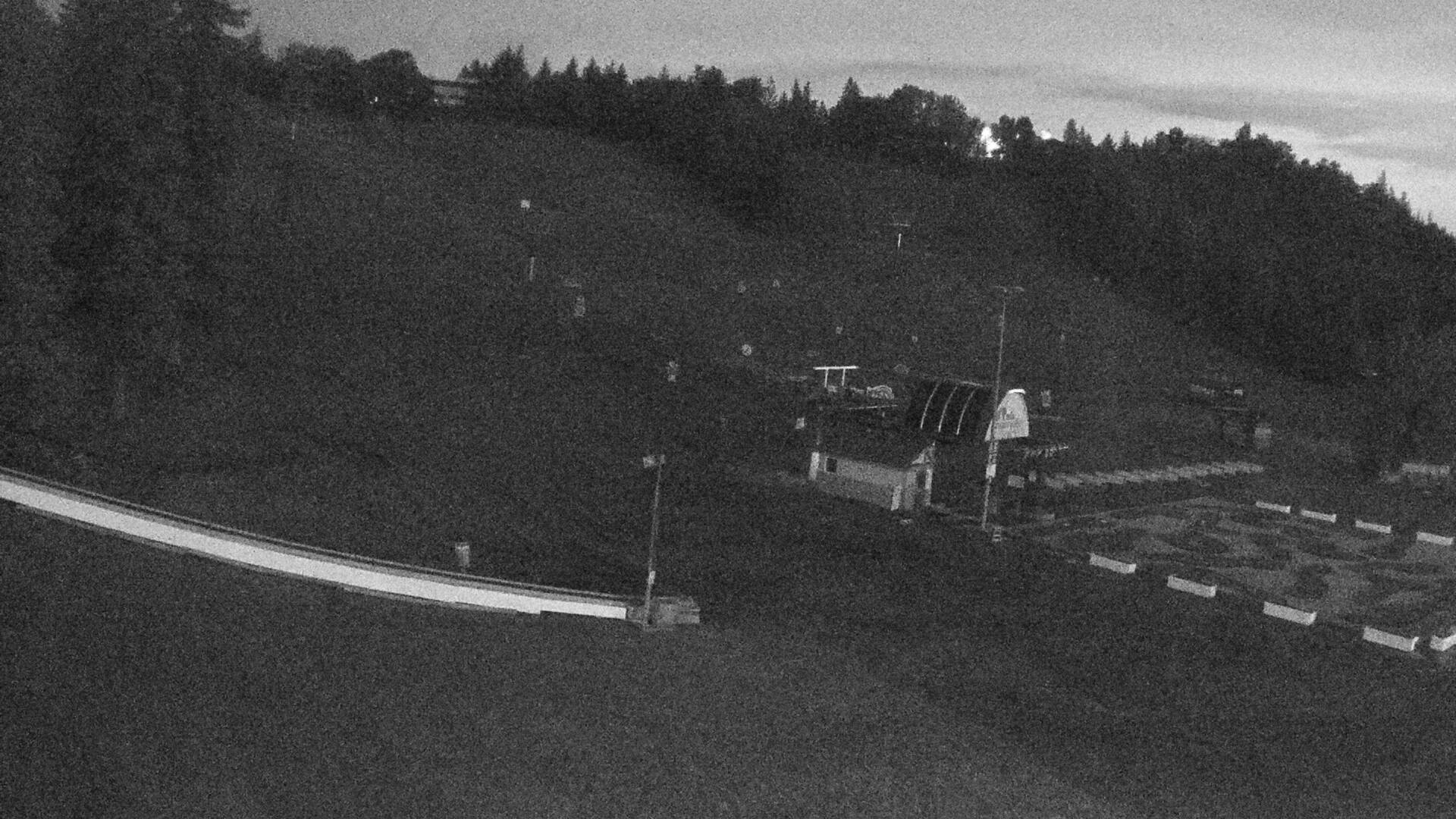 Snow Valley Ski Hill - Hours & Current Conditions
